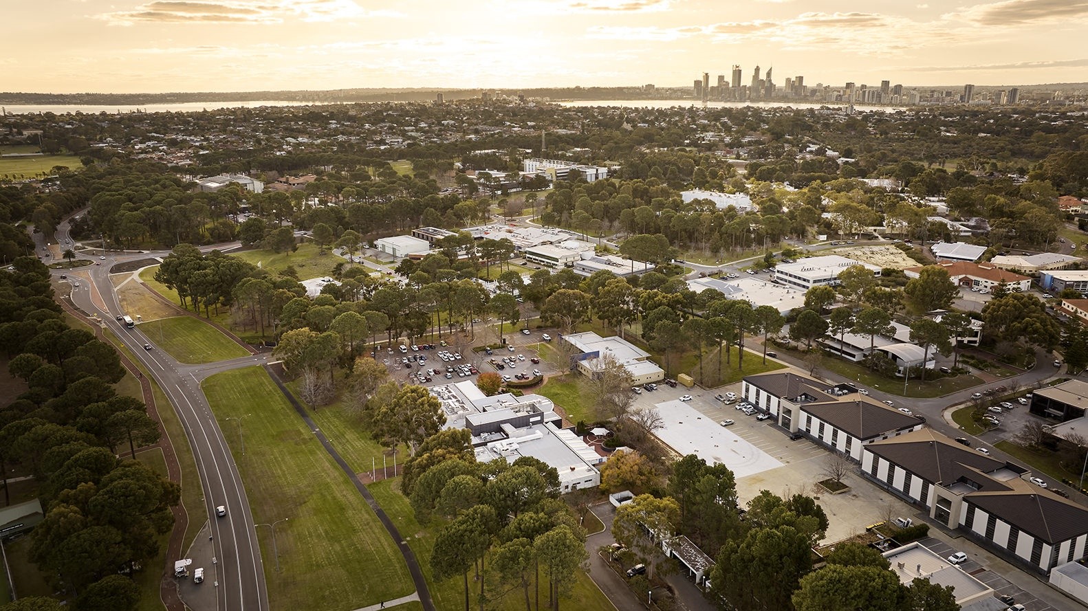Bentley Technology Park - The Hub Image Gallery - DevelopmentWA ...